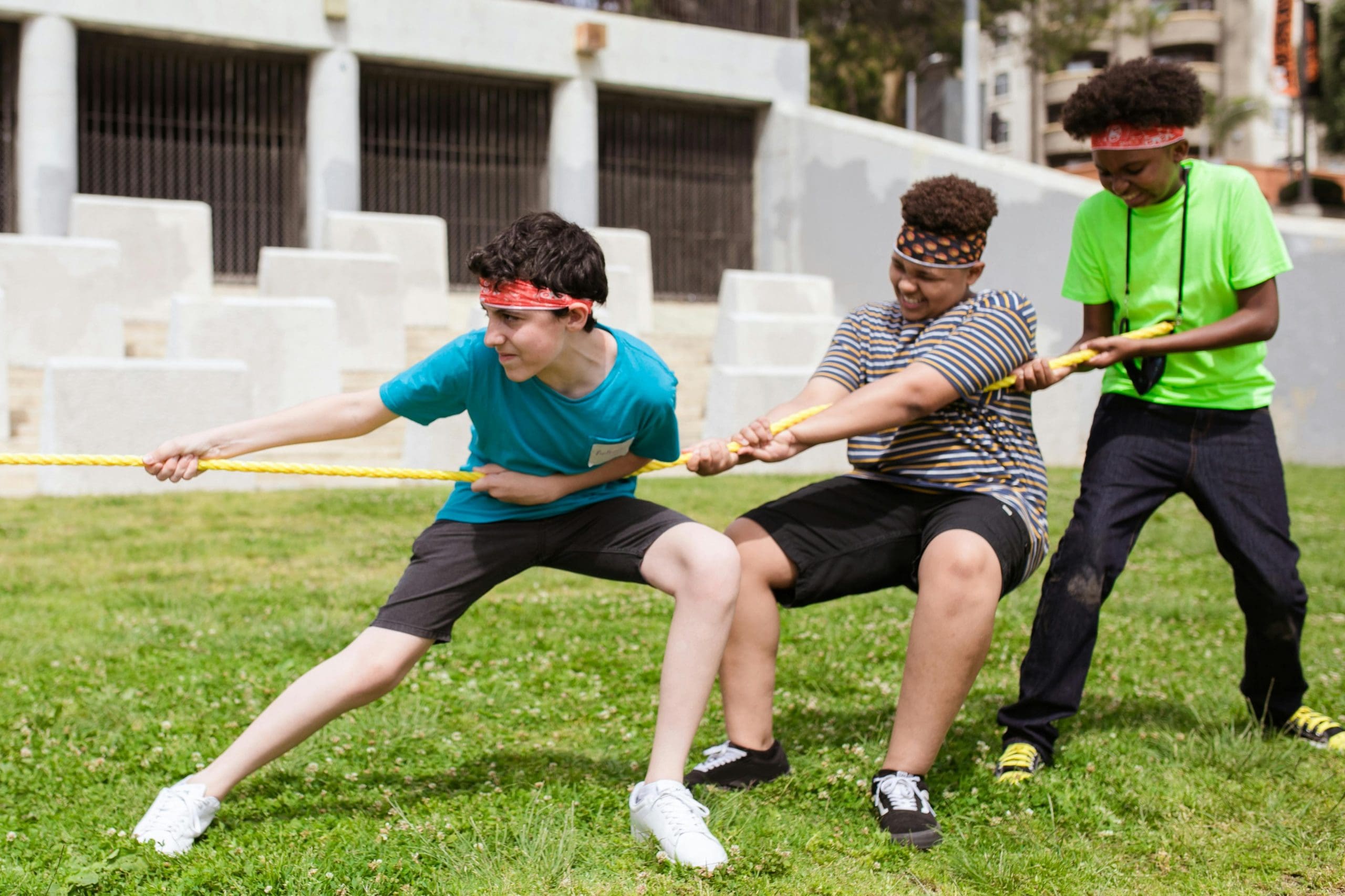 40 Fun Yard Games To Play With Family & Friends