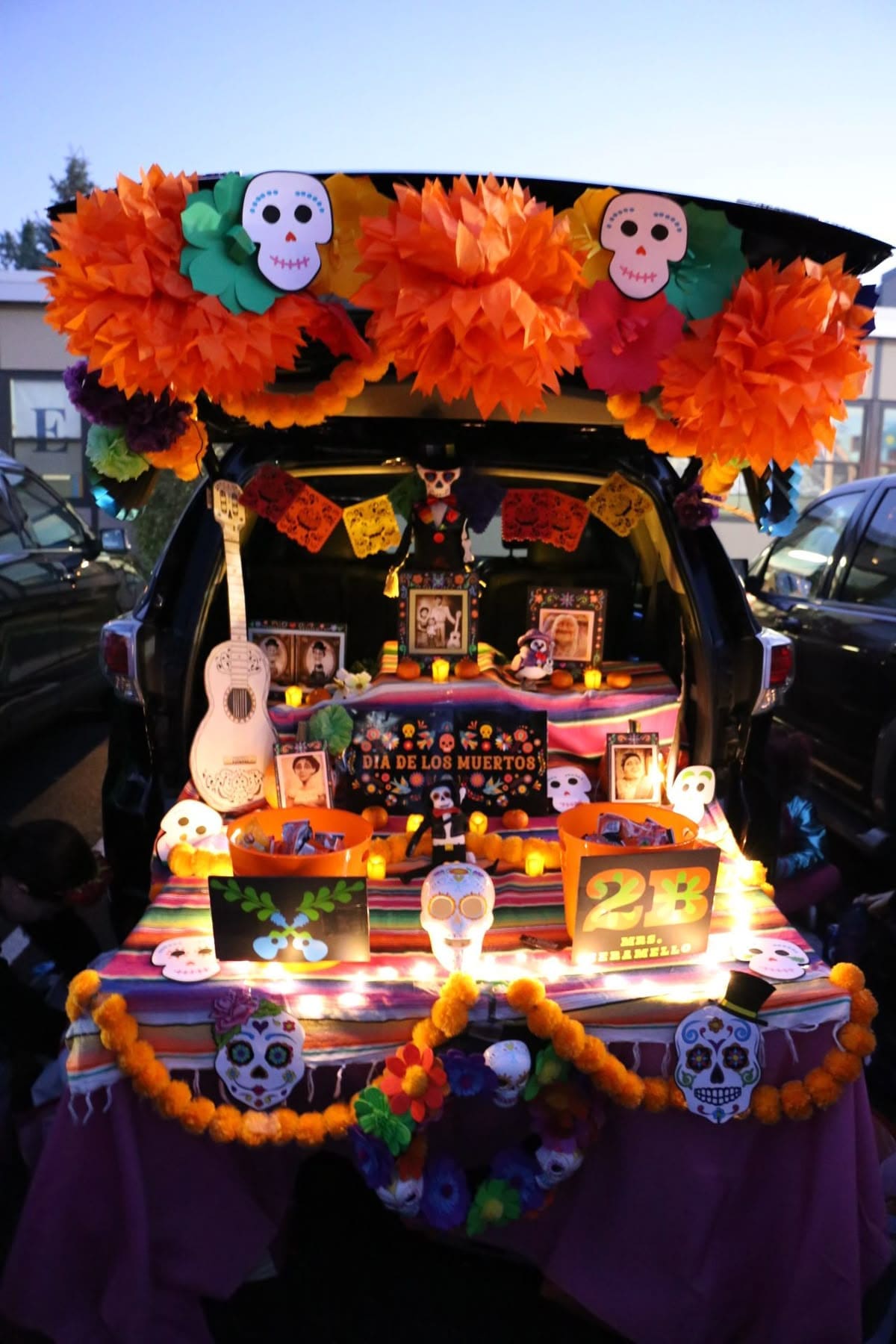 21 Creative Halloween Trunk or Treat DIY Ideas