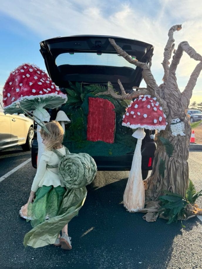 21 Creative Halloween Trunk or Treat DIY Ideas